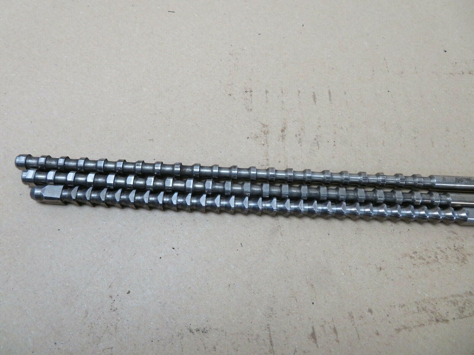 HSS 3/8″ Square Pull Broach Set of 3 In Good Condition Includes VAT ...