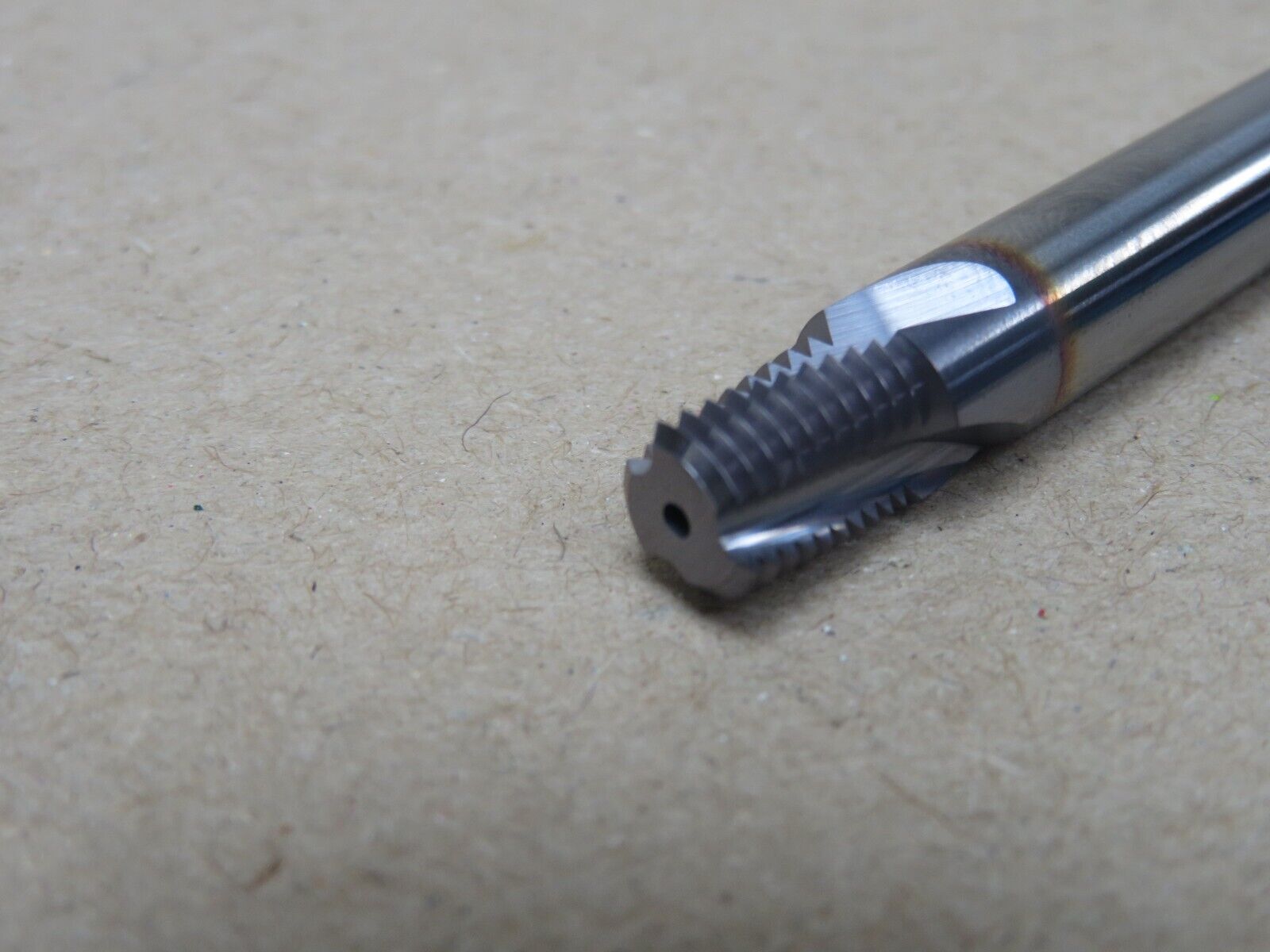 NPT Carbide Thread Mill VARGUS 1/8″ x 27 NPT Helical Flute With Axial ...